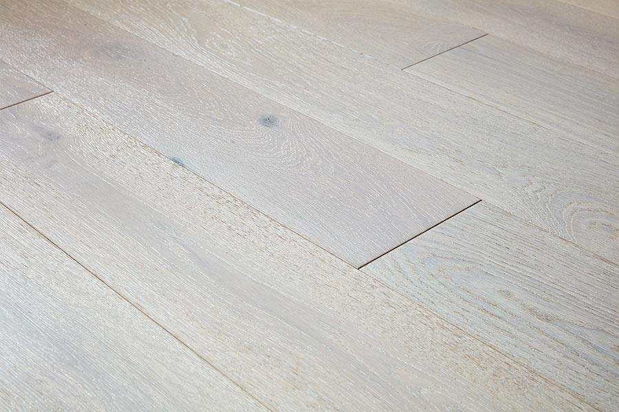 Rustic Oak Flooring 14mm x 190mm Winter Matt Lacquered - London Floors ...